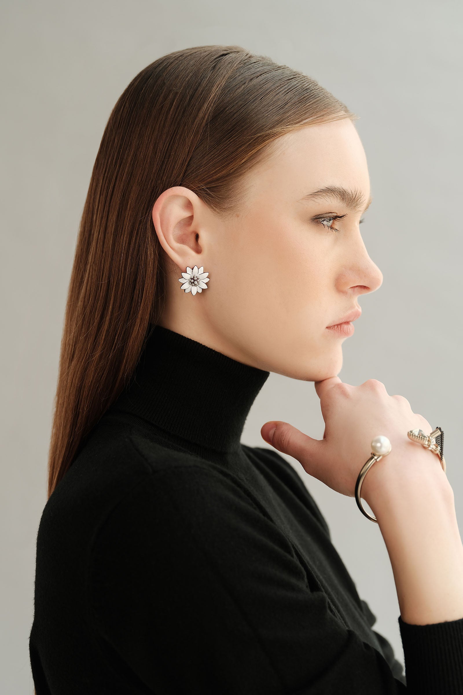 Flower Earrings – m/basics by Maria.B. (PK)