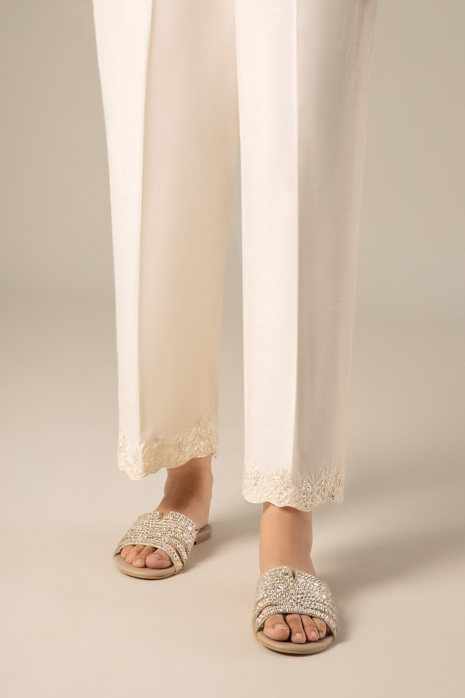 Embroidered Raw Silk Trouser – m/basics by Maria.B. (PK)