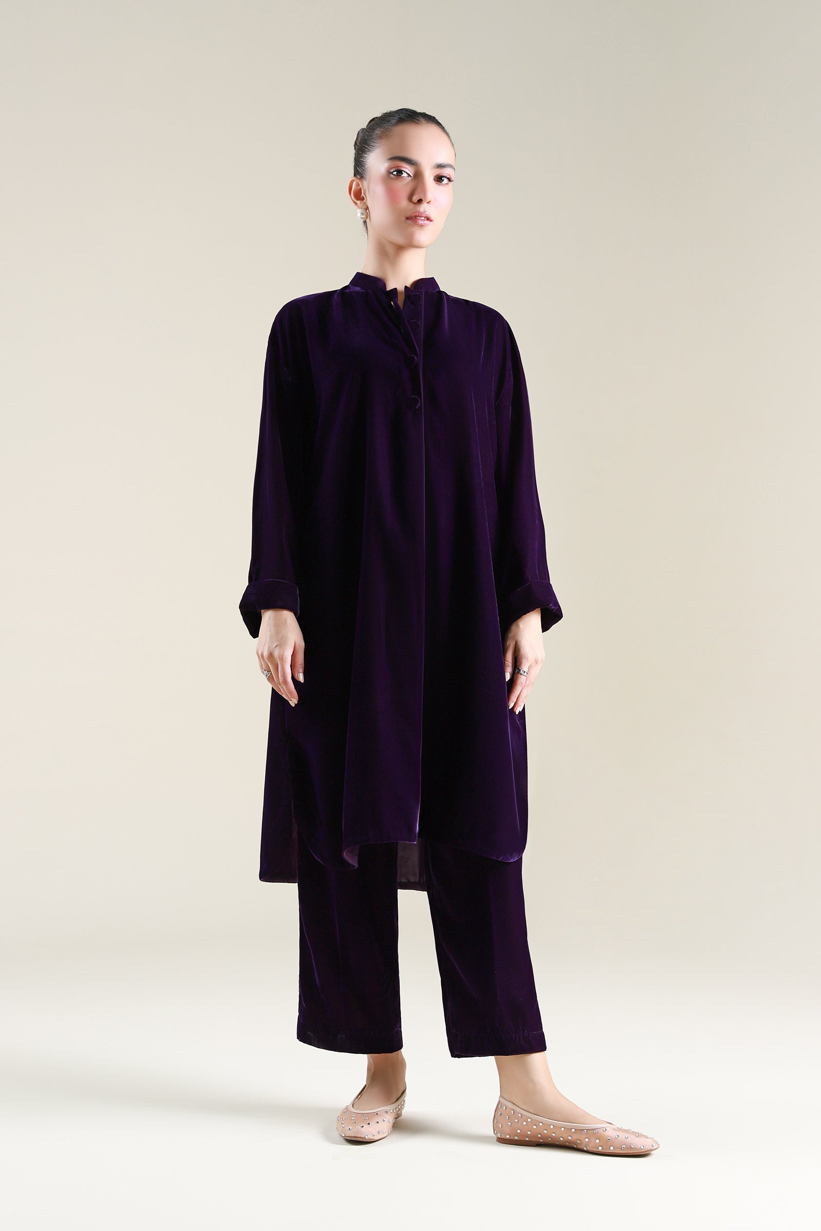 2 Pc Dyed Velvet Suit – m/basics by Maria.B. (PK)